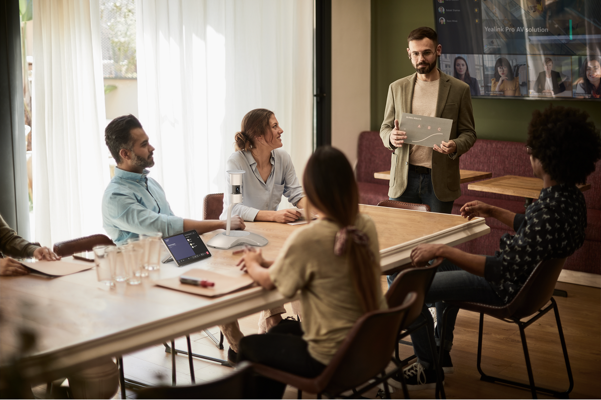 Yealink SmartVision 60, una cámara 360º con IA compatible con Microsoft ...