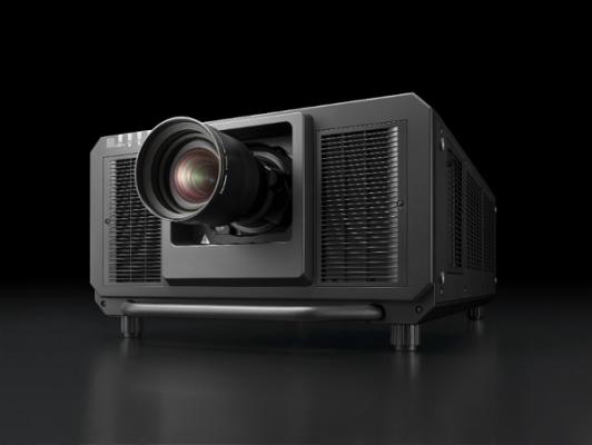 Panasonic lanza su proyector para grandes espacios | Electromarket